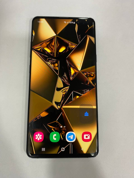 Samsung s 10 5g 8/256 идеал холатда