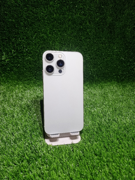 Iphone Xs sotilad