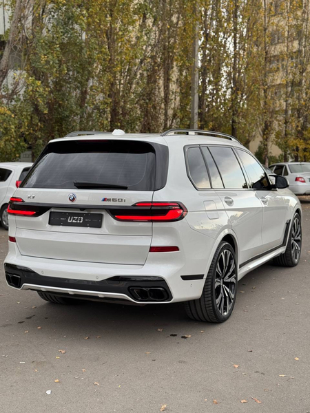 В продаже ! Автомобиль BMW X 7 M60i