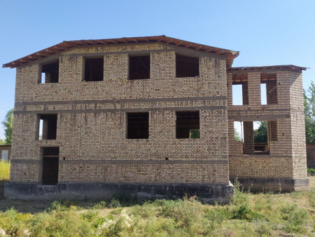 Uy sotiladi 550m2