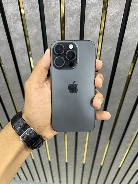 Iphone 15 pro sotiladi srochna