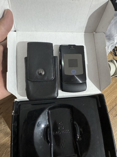 Motorola V3i полный комплект