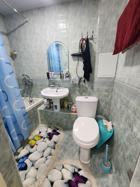 Продаётся Чиланзар 1кв 1/3/4 балкон 1*6