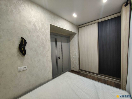 В Мирзо-Улугбекском районе Ц2 продается 2х комнатная квартира (J 1154)