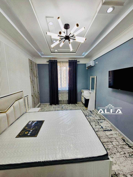 5 xonali 210m² 7-8 qavat uy sotiladi