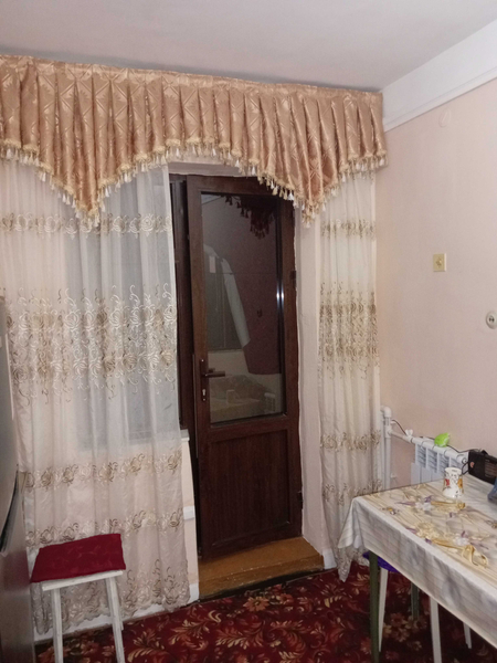 Квартира сотилади 7 митти тумани 3 хонали Заринкани оркасида