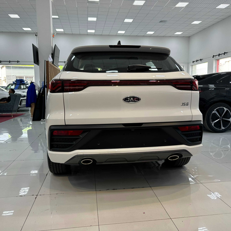 Jac Js6 nalichida tayyor