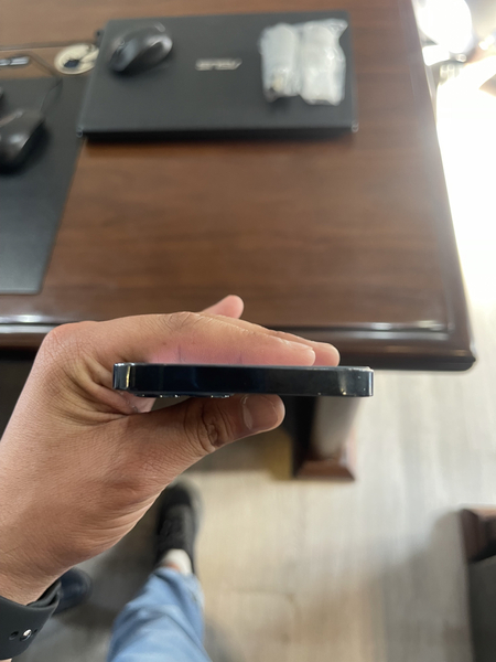iPHONE 12  PRO aplle