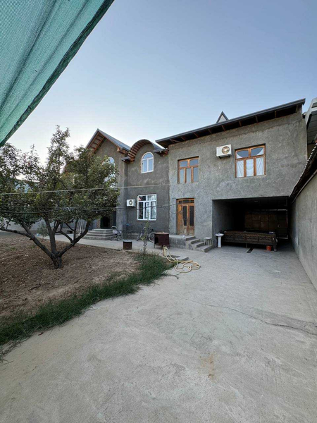 Продается свой дом  8 сот, 10 комн.  Зангиата Райцентр (Кахрамон м)