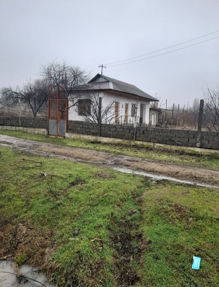 Дача аккургане Таш область рядом с речькой обменяю на квартиру