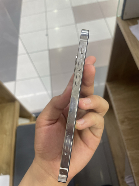 Iphone 12 pro …………..