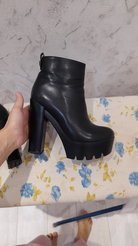 Oyoq kiyim 39 razmer 100minga bervoraman