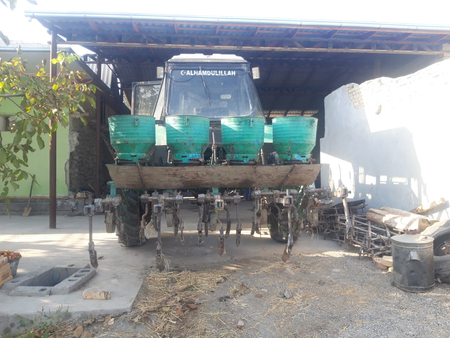 MTZ 80 x yili 2013 naxado