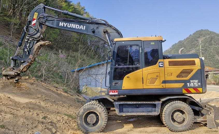 Excavator Hyundai | HW145+