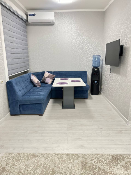 Ул. С. Азимова, Центр, Новостройка  3/3/7 с обстановкой, 110 М², 2 с/у