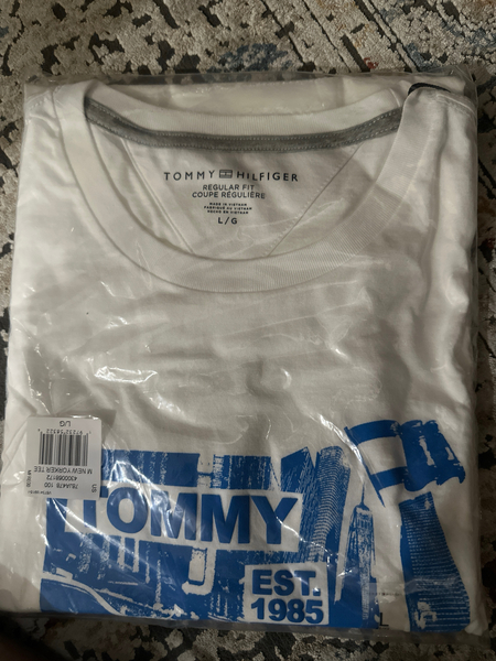 Футболка Tommy Hilfinger