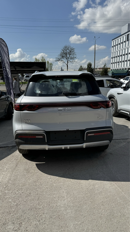Byd yuan up 3-pozitsia nalichi