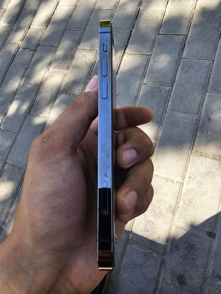 IPhone  12   Pro