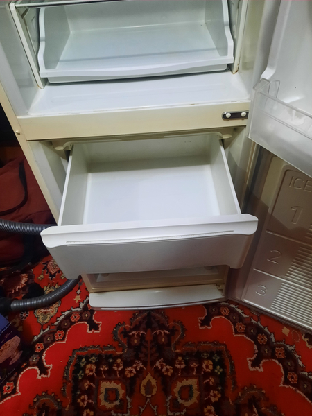Продаётся холодильник SINO