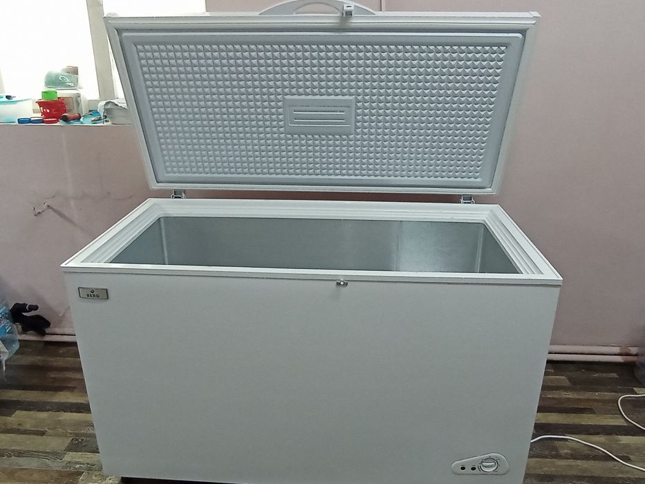 Продам морозильник ларь BERG SBD-400
