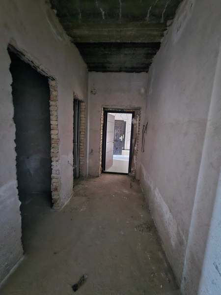 3 xonali 90m² 7-qavat sotiladi.