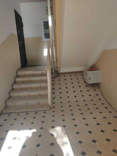 Срочно Продается квартира в Шайхантахурском районе 4/5/5 (J3773)