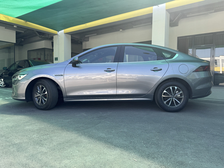 Byd qin plus dmi gibrid