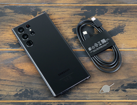 Продаю Samsung galaxy s22 ultra