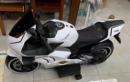 Детский мотоцикл Ducati электромотоцикл / Новое в упаковке!