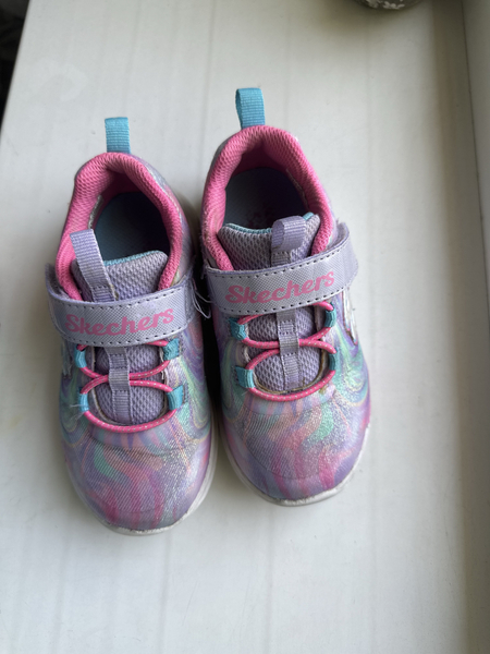 Детские кроссовки от sketchers!