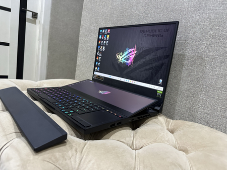 * Asus ROG Zephyrus Duo 15 мощный игровой ноутбук с 2-мя экранами