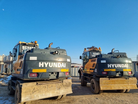 Экскаватор хундай Hyundai 145