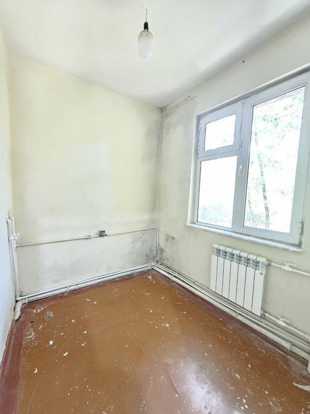 ЧИЛОНЗОР 19  2ком 2этаж срочно 
55.000 $ продам