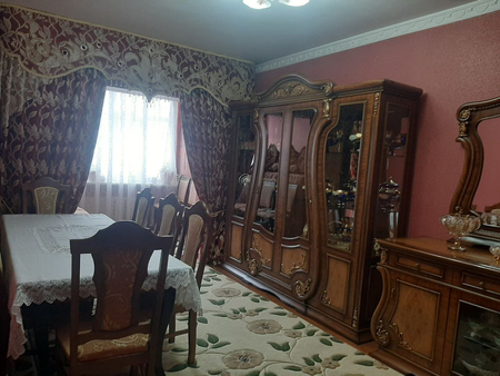 Продаеться квратира 4-х комнатная