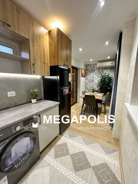 Мукими 2в3/2/4 Хамза Метро Балкон 2/6