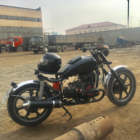 Мотоцикл Bobber Ural