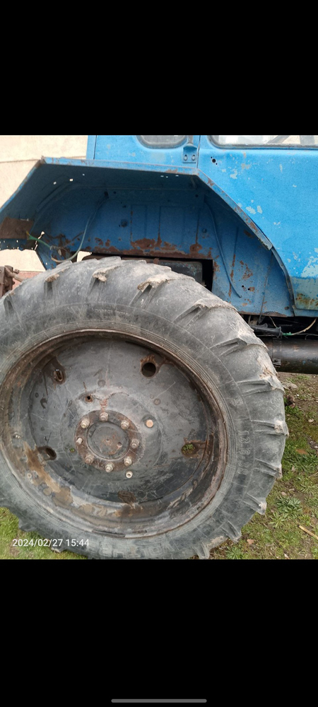 Belarus MTZ 80 sotiladi