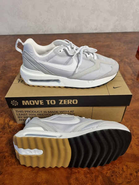 Кроссовки Nike Air Max Dawn 42 размер