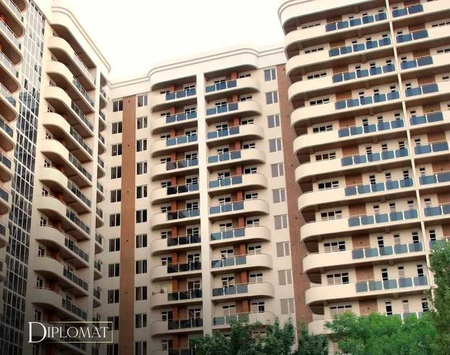 Юнусабад Коробка Зор Нархда Шошилин Xon Saroy Diplomat 51м2; США посол