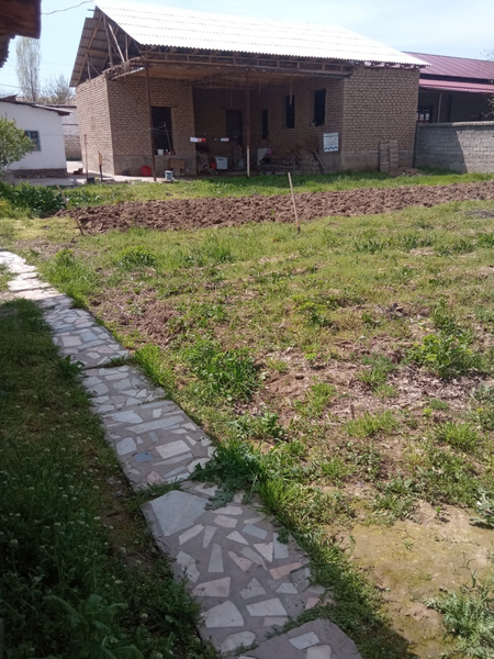 срочна уй сотилади