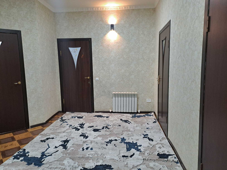 Каракалпакстан кошеси бойында уй ижара бериледи (багдар М.Мухаммедов)