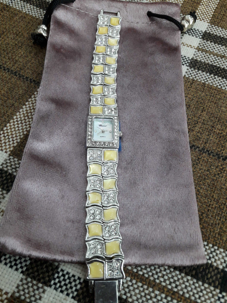 Продаются часы  Dior