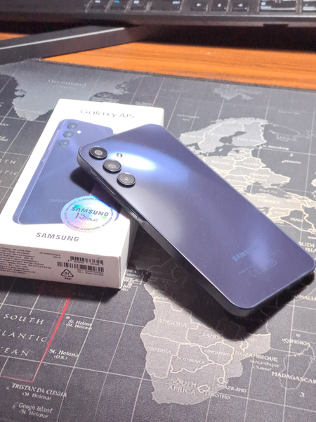Samsung A15  6/128gb b/u  (srochno sotilodi)