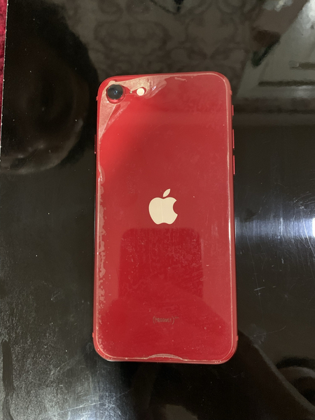Iphone SE 3 red 4/128