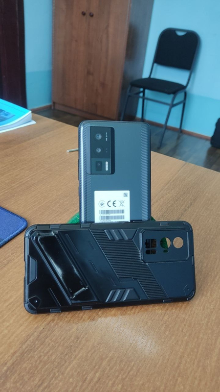 Xiaomi Poco F5 Pro  oper.xotira 12/512