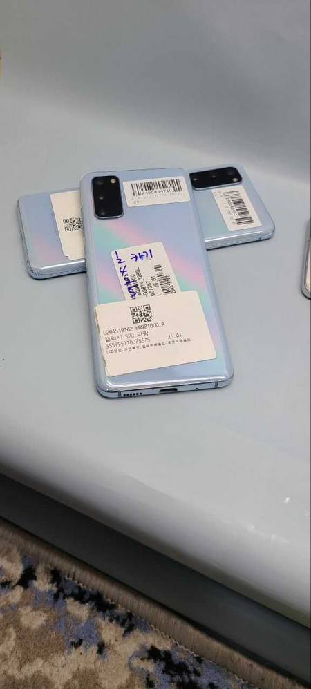 Samsung galaxy s20 5G xotirasi 12/128gb