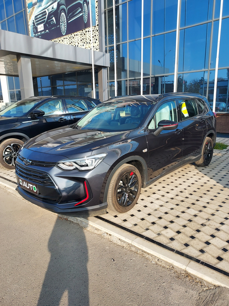 Chevrolet Orlando 2023 RedLine Full
