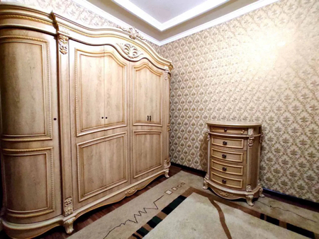 Mebel sotiladi srochniy