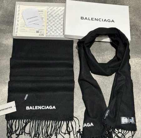 Шарфы Balenciaga