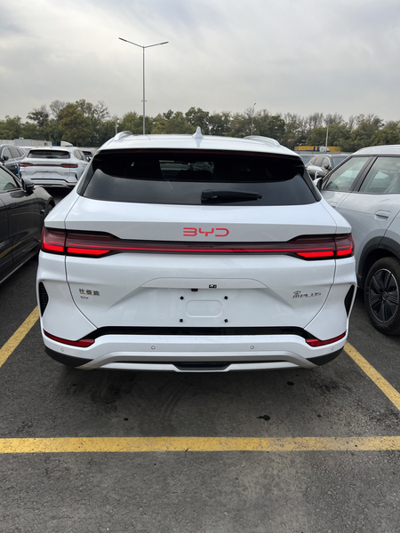 Byd song champion 605 km 2025 restayling notariusga tayyor
